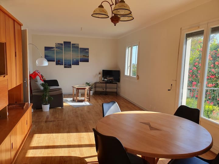 Maison à Kerbors Près De Côte De Granit Rose - Plougrescant