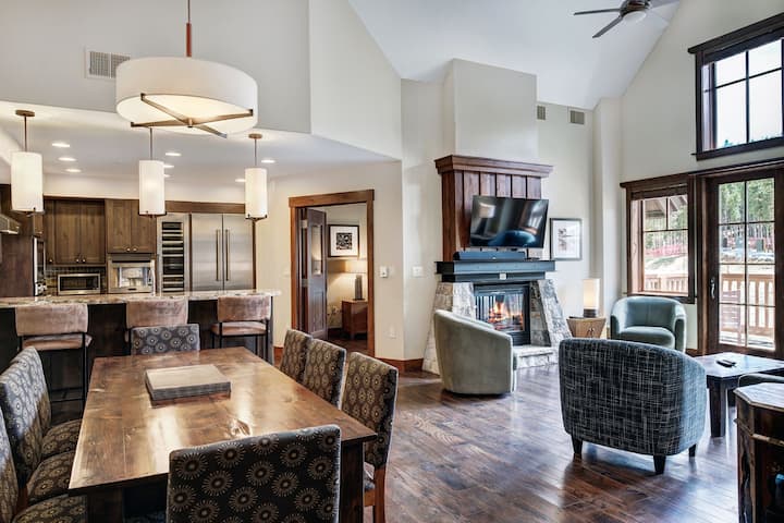 Luxe 4br Condo W/ Fireplace | Slopeside Location - Breckenridge, CO
