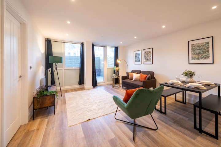 Spacious & Bright 1 Bedroom Apartment In Gravesend - Kent