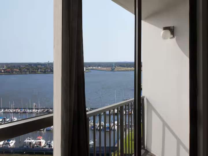 2 Cozy Rooms To Enjoy Scenic Lakeside Vibes - Seabrook, TX