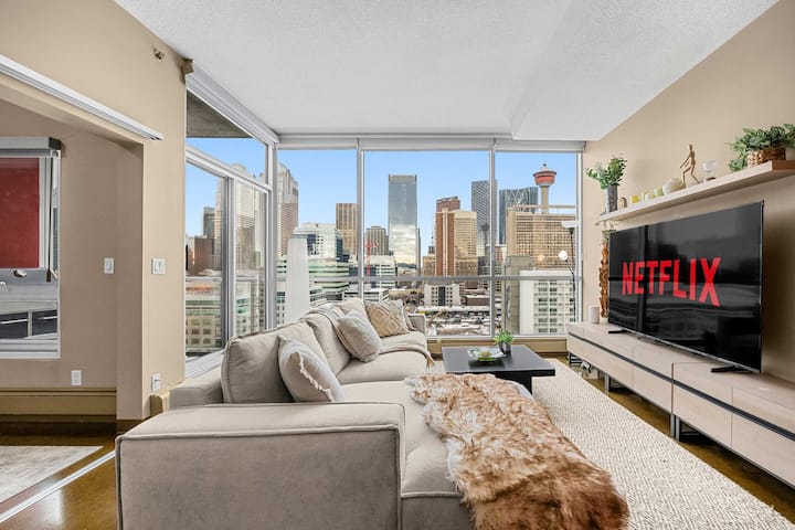 The Vista Lounge Modern 2br Downtown Oasis W Parki - Calgary