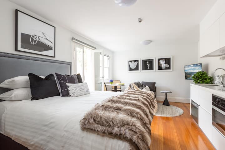 Designer Studio In Grand Manor 20 Min From Sydney - Sydney