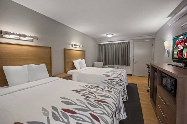 Comfy 1br W/ Free Breakfast Close To Horse Events - High Point, NC