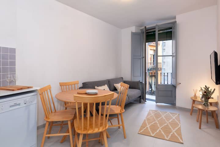 Flateli. Cort Reial 10 2 - Girona
