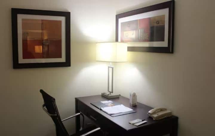 Family Retreat Close To Sesame Place - 2 Units - Philadelphia, PA