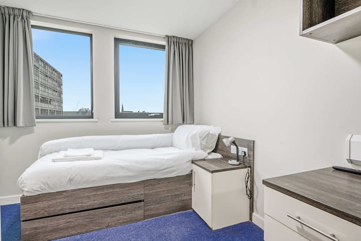 Modern Budget Single Studio In Central Nottingham - Nottingham