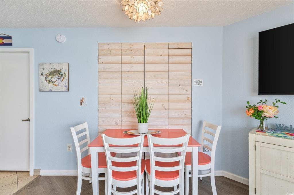 Modern & Airy Oceanfront 1BR! Roxanne 1004 - Condominiums for Rent in ...