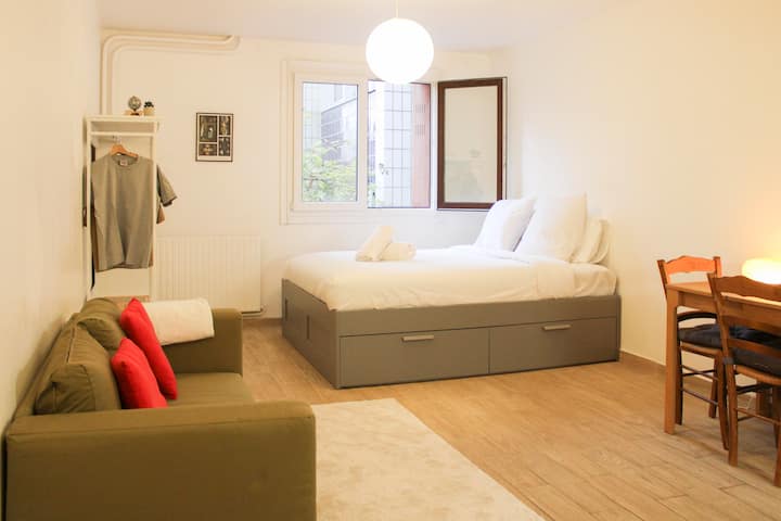 Studio Lumineux à Pantin, Parfait Pour Les Couples - Pantin