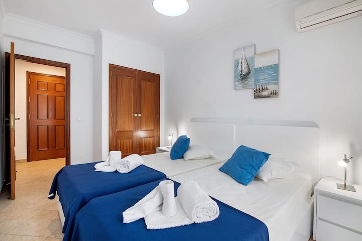 Monte Fino Beach - Monte Gordo