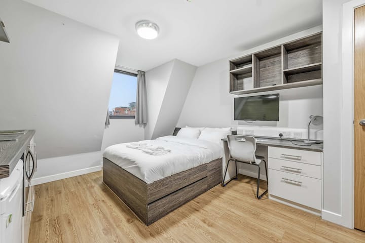 Modern Budget Double Studio In Central Nottingham - Nottingham