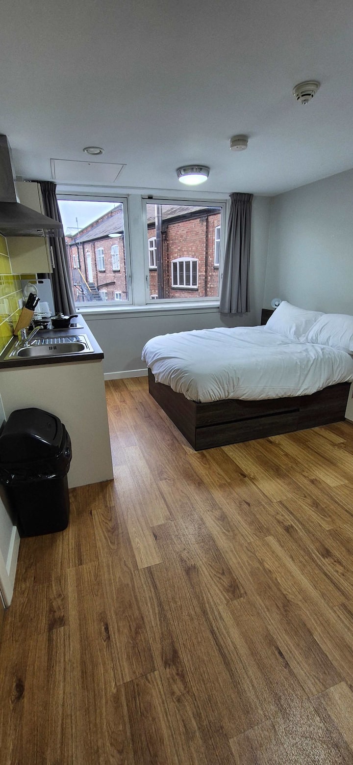 Modern Budget Double Studio In Central Nottingham - Nottingham