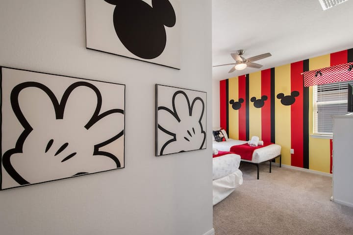 Huge 9br/solara Resort/themed Rooms/games/disney! - Four Corners, FL