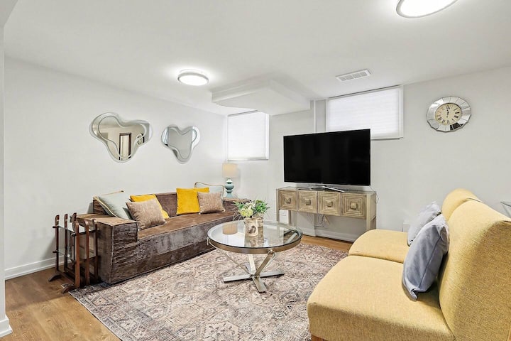 Turnkey 2br Apt Near Qch With Yard And Carport - Ottawa