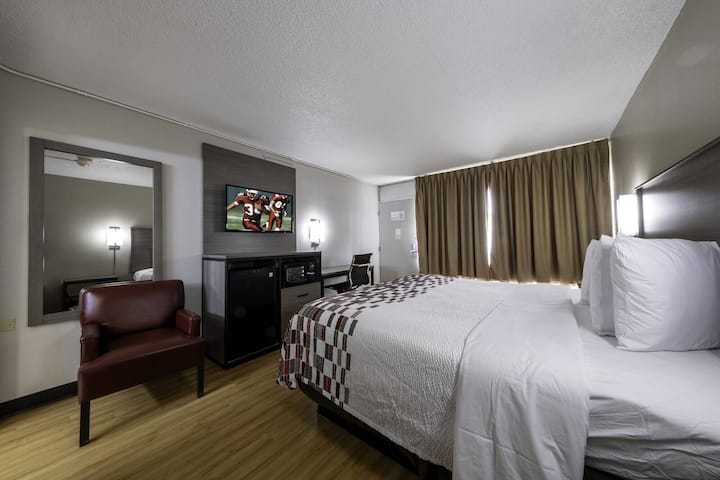 2 Superior King Units—great For Couples Or Friends - Charlottesville, VA