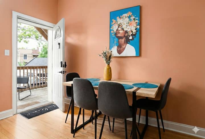 15 Mins Dt| Humboldtpark Gem | Sleeps 8 | Freepark - Chicago