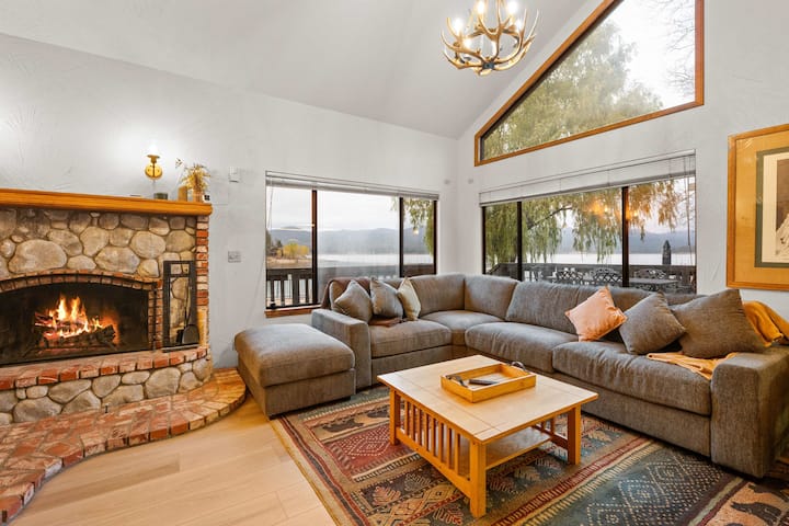 Wake & Lake • Lakefront • Spa • Pool Table - Big Bear, CA