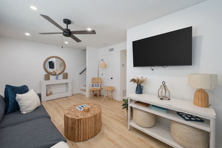 Unit C|beachwalk + Pool Access+ Sauna + Mini Golf - Fort Walton Beach, FL