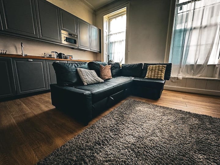 Coastal 3-bed Flat Near Lowestoft Beach - Lowestoft