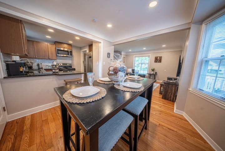 Two Townhouses Driveway Apart - Dearborn, MI