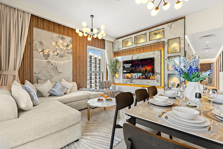 Desert Key Prime Spot: Ferrari World & Yas Mall - Abu Dhabi