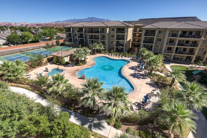 Estancia Pool Resort #W104 | Poolside View - 세인트조지