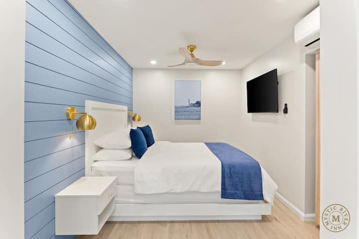Mariners Suite: No Stairs, Accessible & Downtown - Mystic, CT