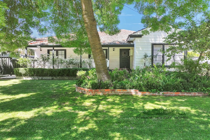 Home At Haverfield - Echuca