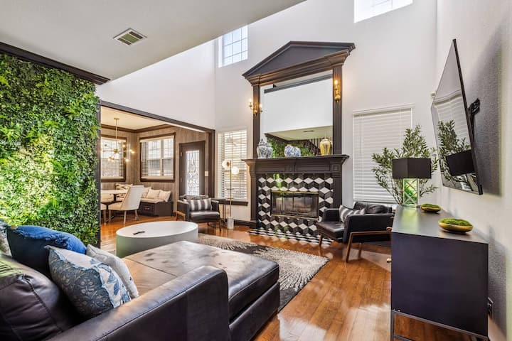 Walk To Downtown Round Rock, Bbq And Basketball - Round Rock, TX