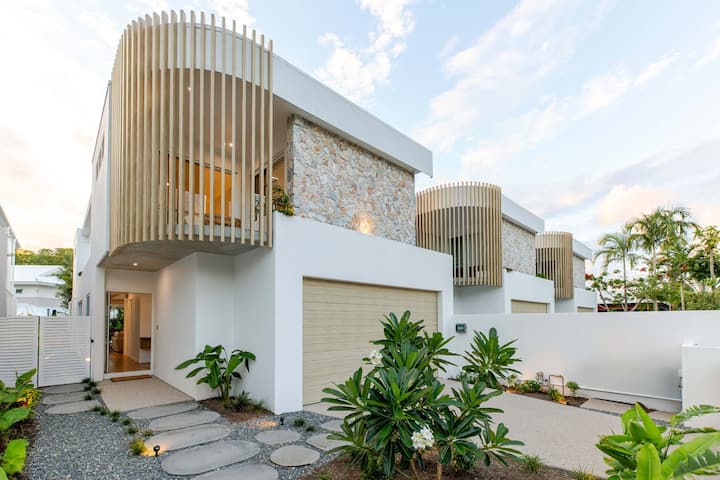 Baha Villa 89a | Luxury Holiday Home - Port Douglas