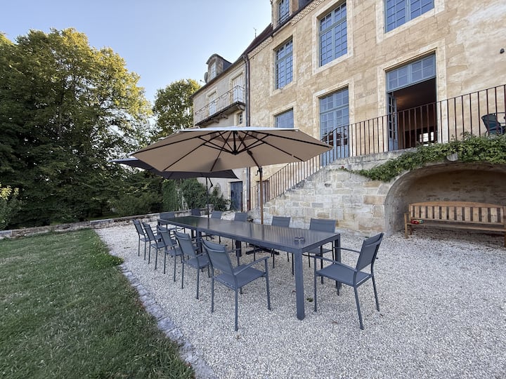 Villa Excideuil, 11 Pièces, 12 Pers. - France