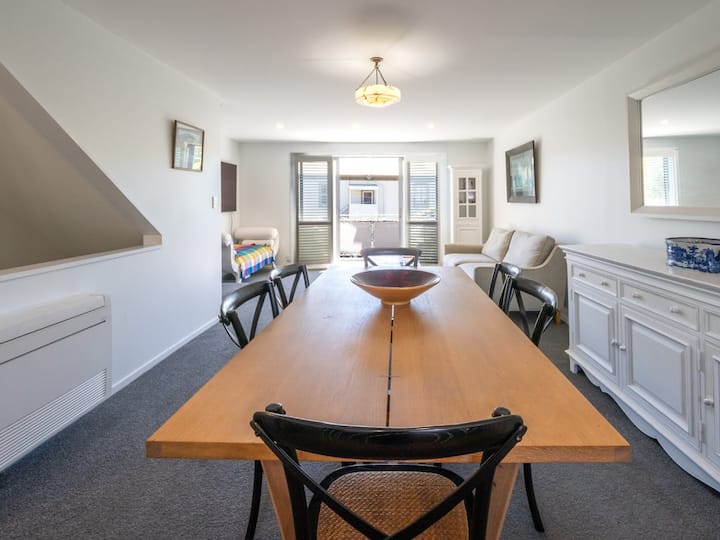 French Inspired Retreat - Akaroa Upper Deck - Akaroa