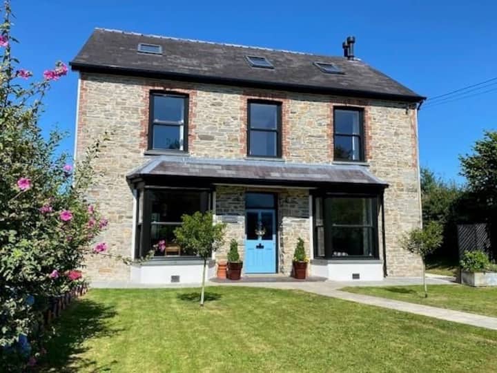 A Charming Welsh Escape Perfect For Families - Carmarthen