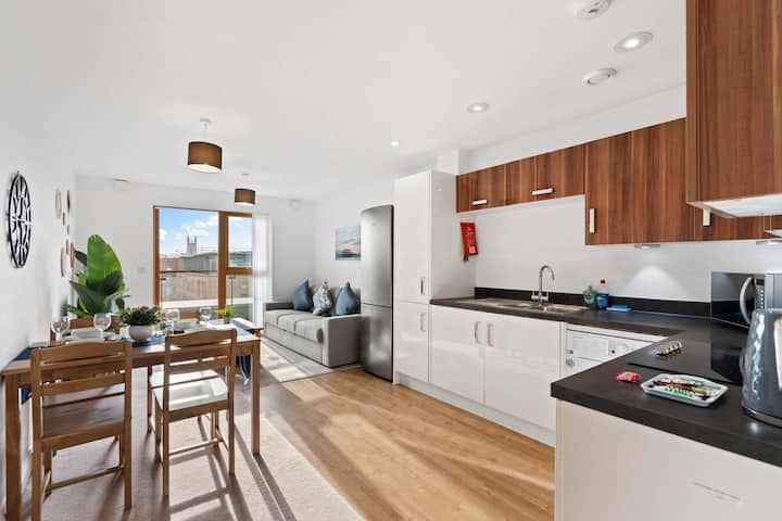 Stunning Two-level Apartment In Brighton - Brighton