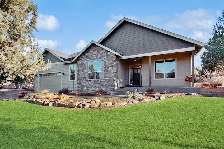 4br House | Tennis | Pool | Hot Tub | Fireplace - Redmond, OR