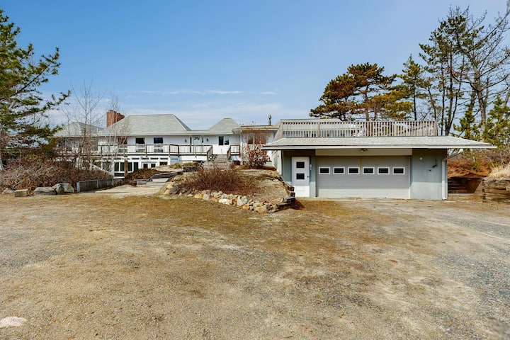 5br Beachfront W/ Private Beach & Amazing Views - Ipswich, MA