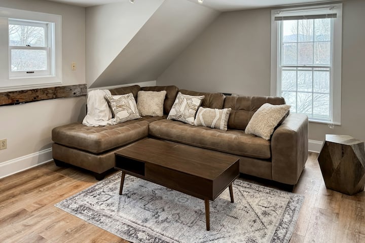 2br Apartment, Close To Skiing, Kitchen, Wifi - Stowe, VT