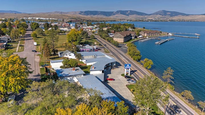 Classic King Room With Partial Lake Views- T4k - Polson, MT