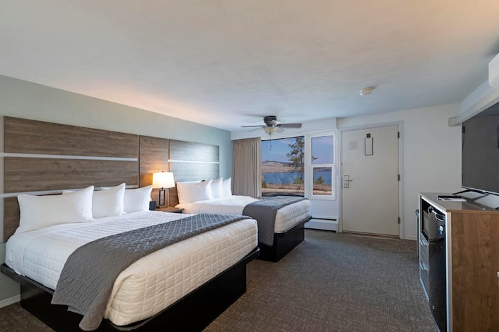 Comfortable 2-queen Room With Lake Views - T4qq - Polson, MT