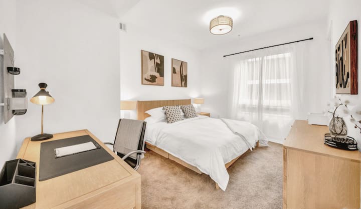 Modern 1 Br Loft + Balcony + Parking #Travelsgv - Pasadena, CA