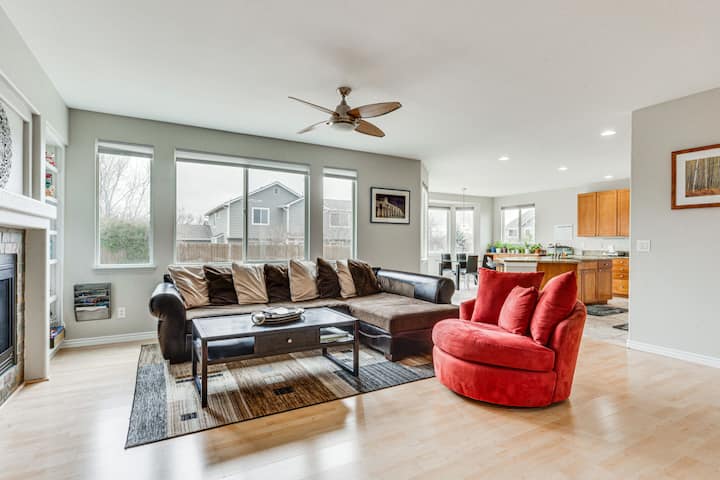 Luxurious Mansion With A Theater + Trail Access! - Erie, CO