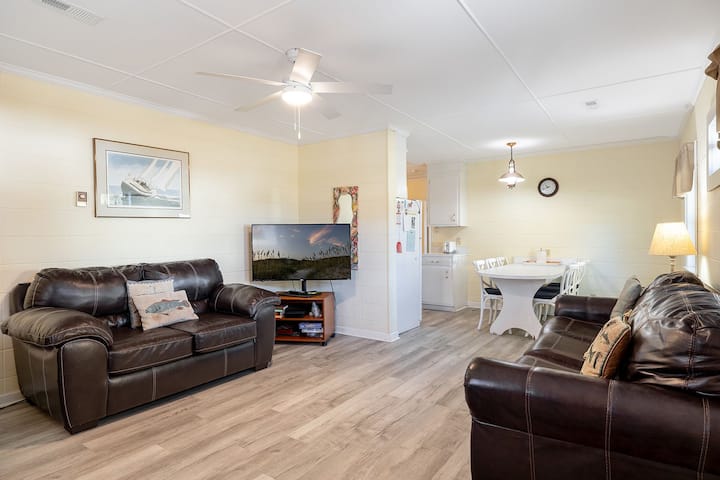 Cooleemee Place North, Oceanside Duplex - Emerald Isle, NC