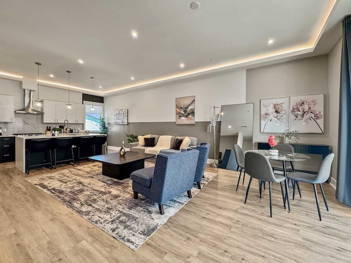 Entire 3br Home | Rooftop View | Garage | Sleeps 9 - Dallas, TX