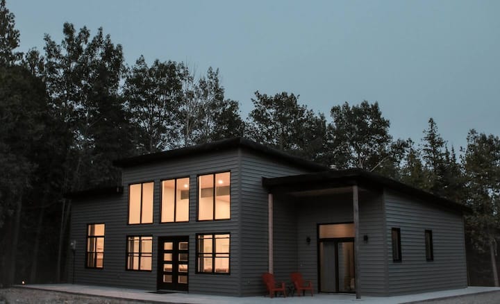 Tubside Tranquility - Forest Retreat - Tobermory