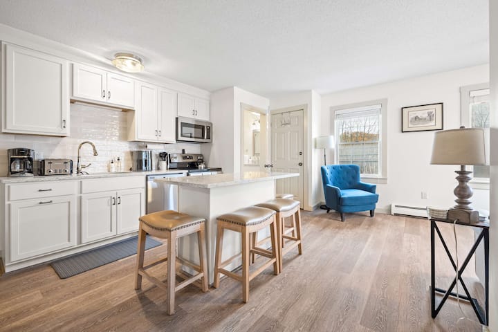 Bright 2br Escape 2 Min To Okemo, Walk To Downtown - Ludlow, VT