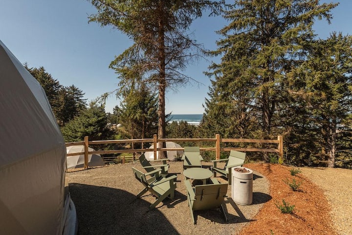 Ocean View Dome - Shared Bath - Sleeps 4 - Pacific City, OR
