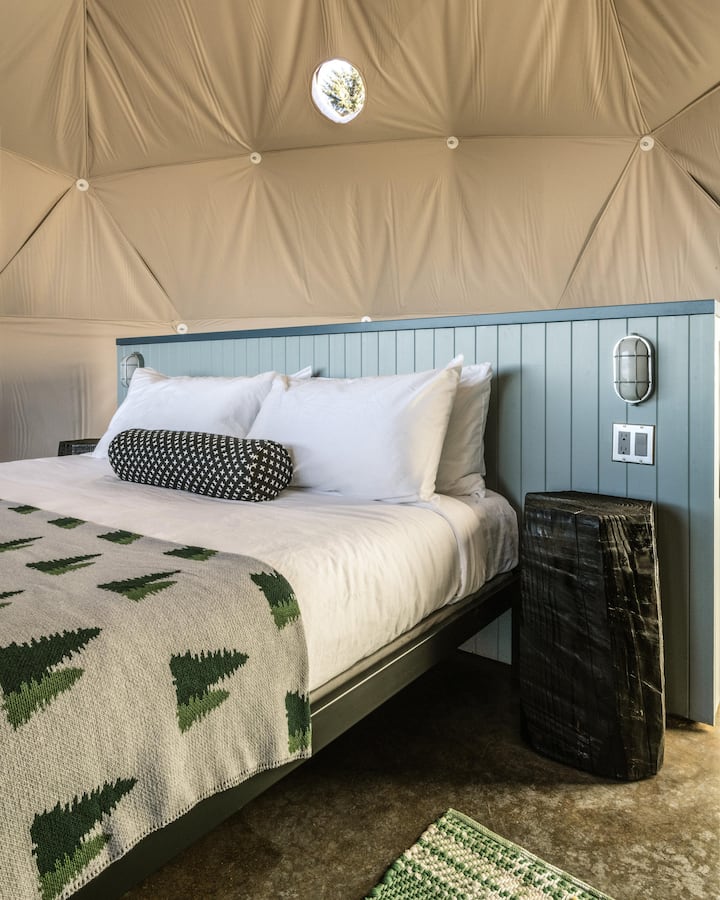 Forest View Dome - Sleeps 4 - Shared Bath, Dog Ok - Pacific City, OR