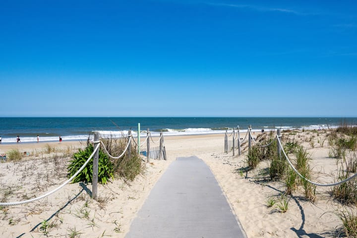 Surfrider Dewey Beach Ocean Block - Dewey Beach, DE