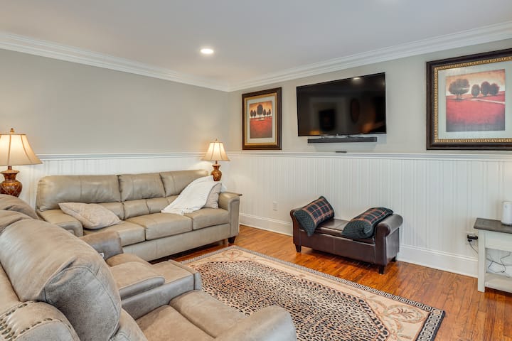 1 Block To Dtwn Lewisburg! Quiet Home W/ Decks - Lewisburg, TN