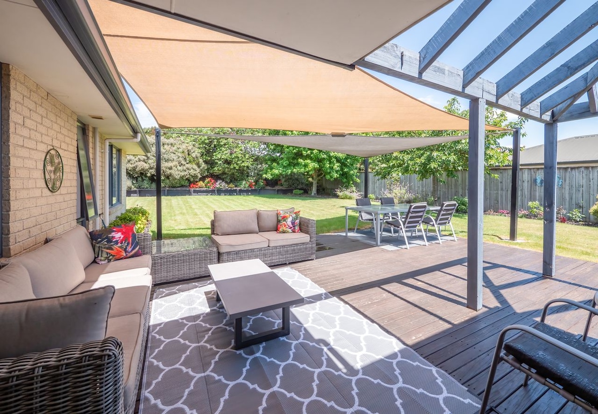 Kick Back on Kendall - Houses for Rent in Nelson, Nelson Region, New ...