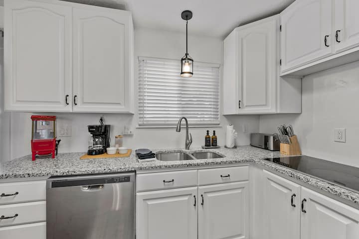 Family-friendly 4br Home Near Deer Valley Sleeps 8 - Heber City, UT